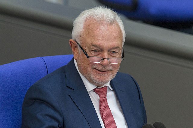 Kubicki sieht freiheitlichen Staat bedroht » Zeitkommentare